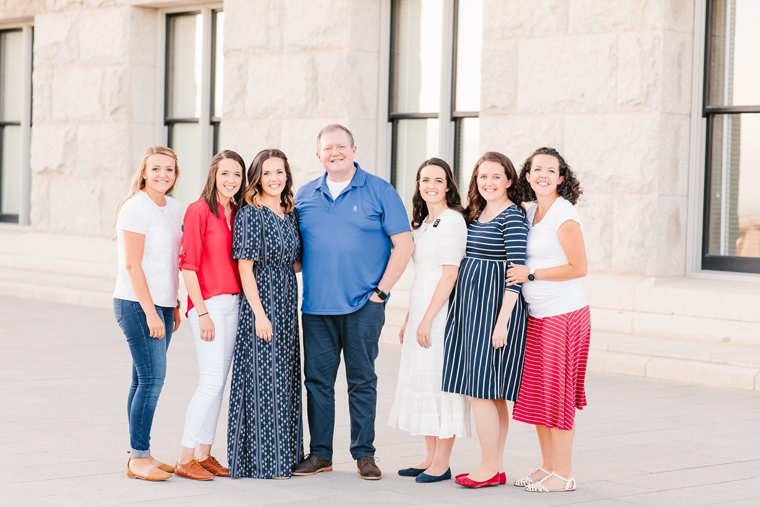 Utah Extended Family Photos Session at the State Capitol | The Bates