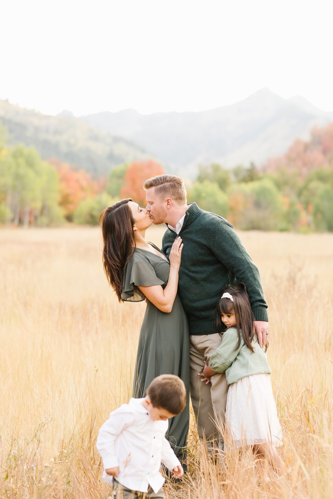 Elegant Utah Fall Family Session | The Maddocks